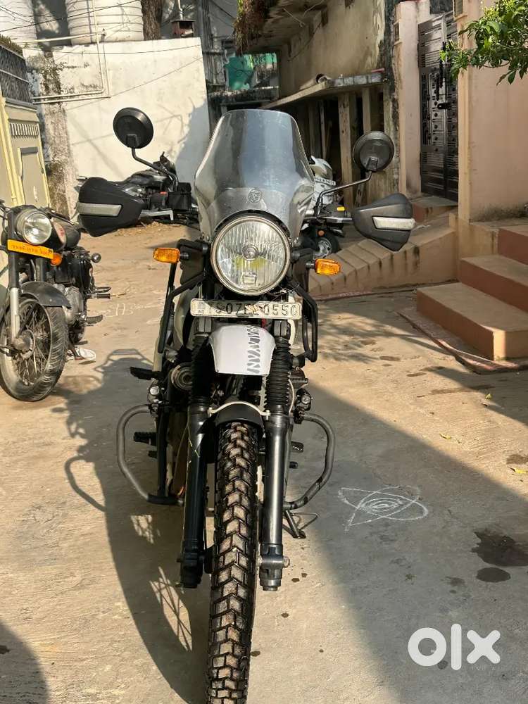 Himalayan 411 , good engine performance with brand new tyres ...