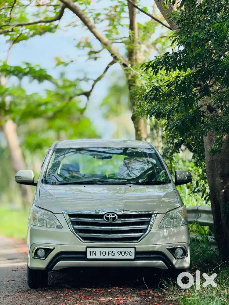 Toyota Innova 2015 Diesel Well Maintained - Cars - 1810561414