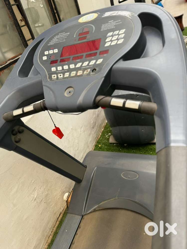 Commercial Treadmill in Good Working Condition – Heavy Duty - Gym ...