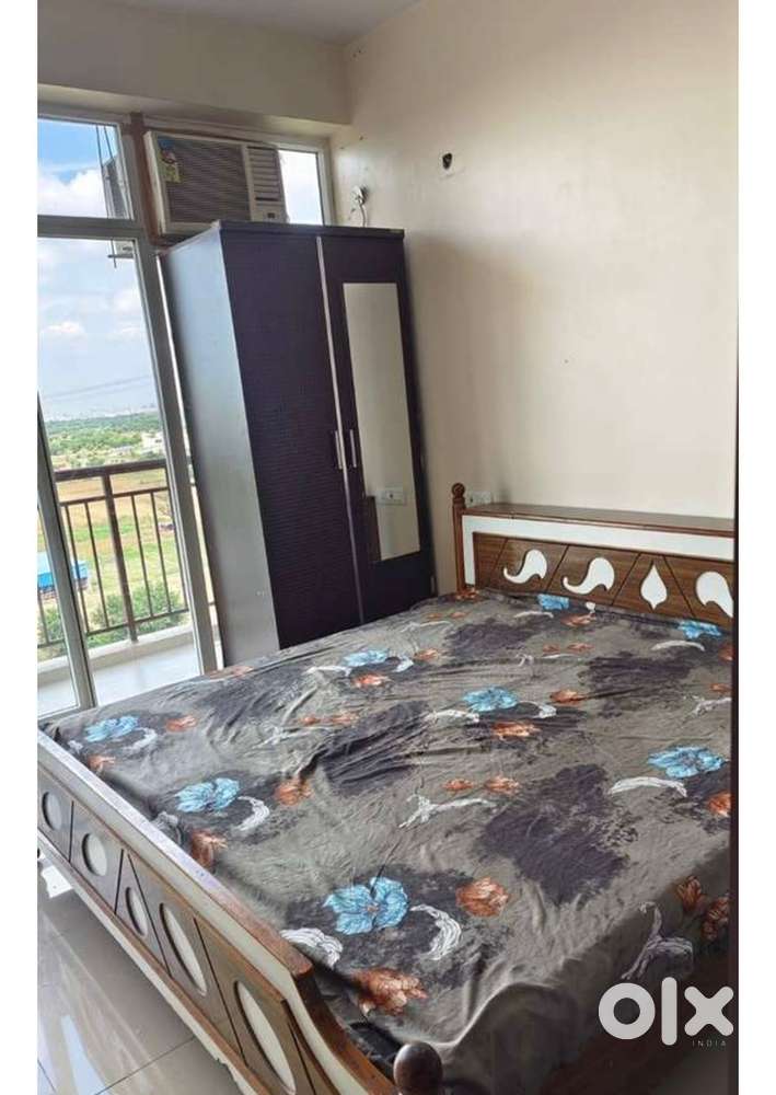one Room Set available ( fully furnished) - For Rent: Houses ...