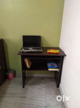 Used computer table olx store