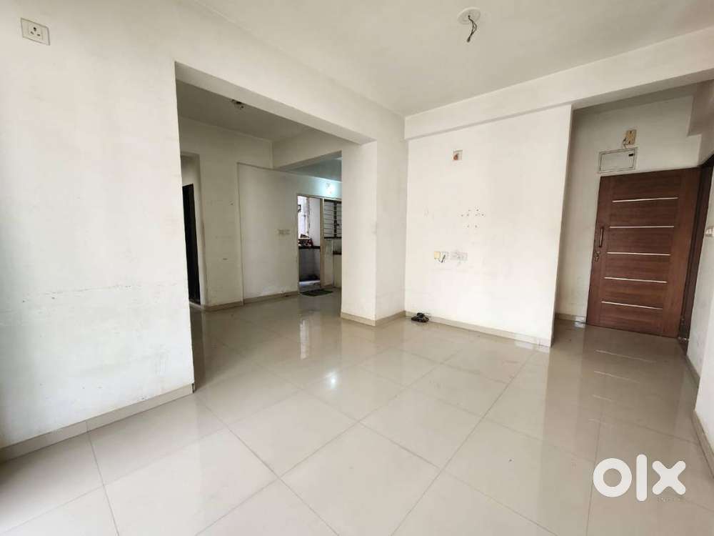 2 BHK FLAT FOR RENT ONLY 14000 - For Rent: Houses & Apartments - 1808224936