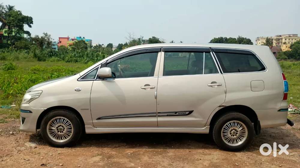 Toyota Innova 2012 Diesel Well Maintained - Cars - 1806823046