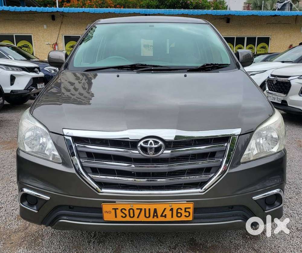 Toyota Innova 2.5 G (Diesel) 8 Seater BS IV, 2014, Diesel - Cars ...