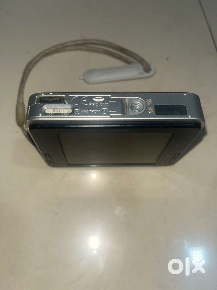 Sony cyber shot. Camara - Cameras & Lenses - 1808260635