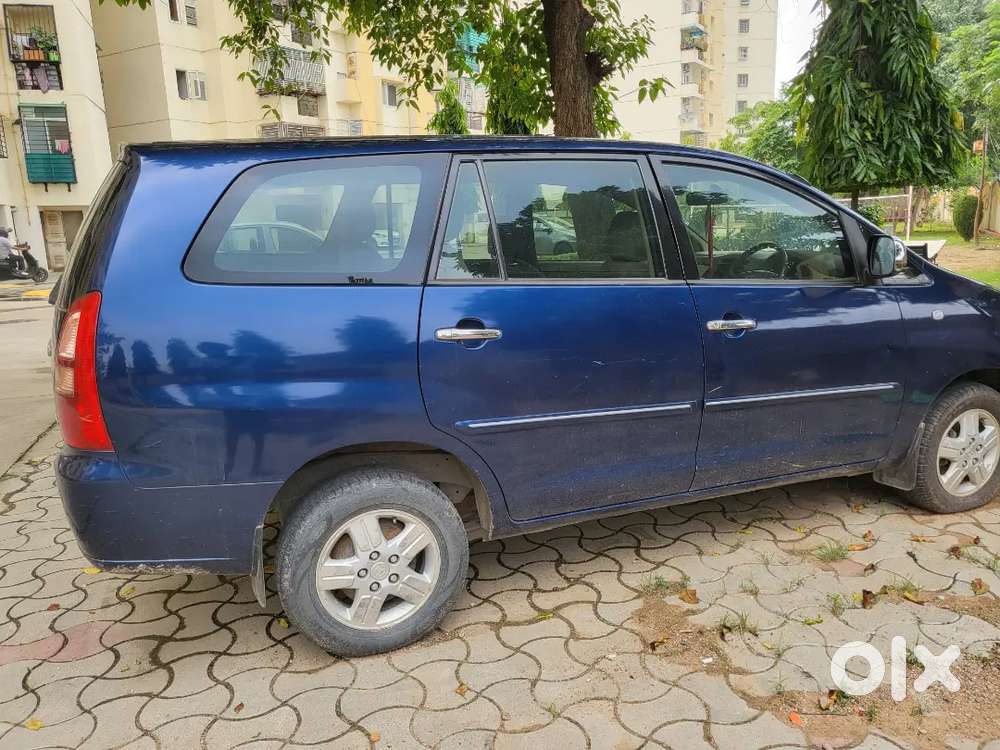 Toyota Innova 2005 Petrol 123126 Km Driven - Cars - 1816709687