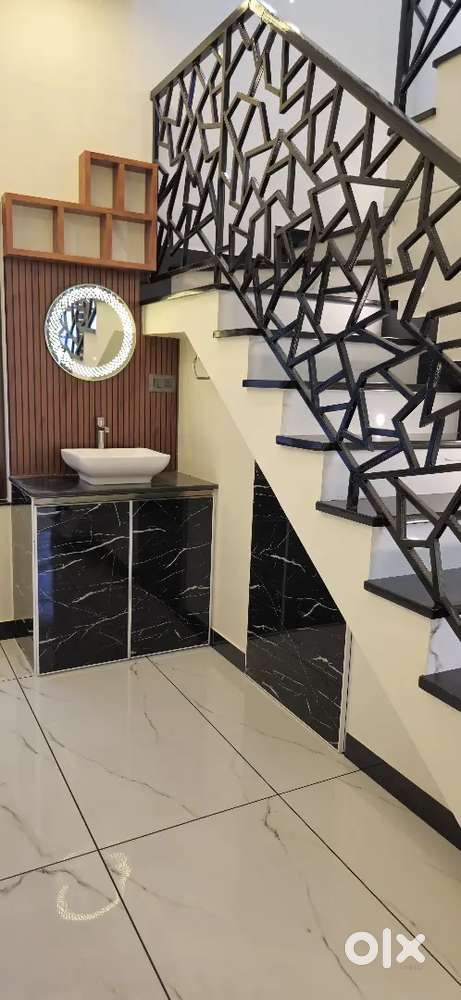 House for sale at pulimoodu - For Sale: Houses & Apartments - 1798515453