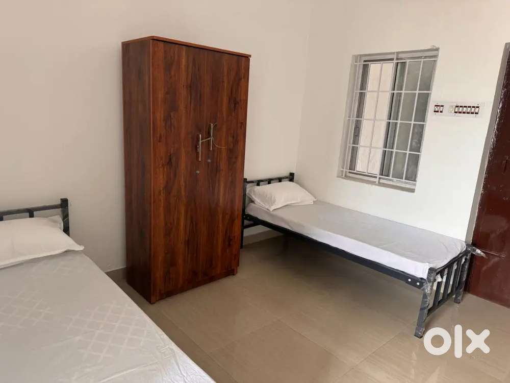 Rooms for bachelors and students - For Rent: Houses & Apartments ...