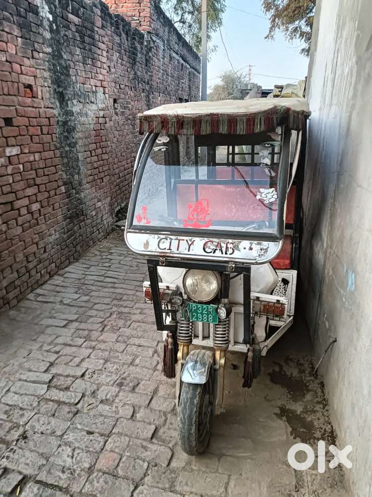 2nd hand e rickshaw store