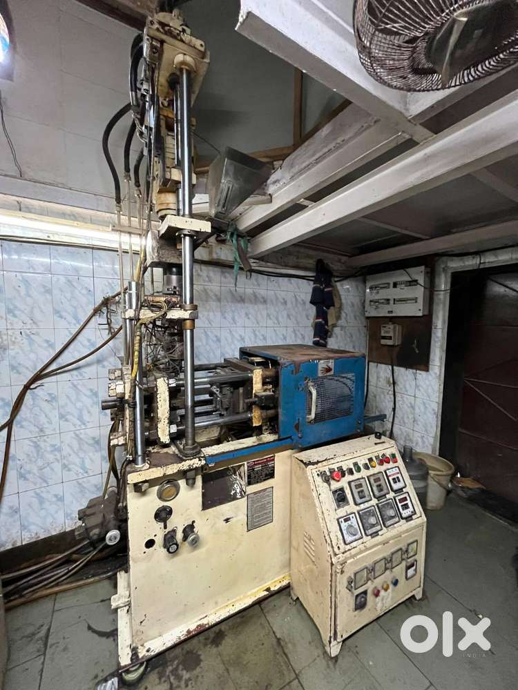 Gangotry Plast - Vertical Injection Moulding Machine - Kitchen & Other ...