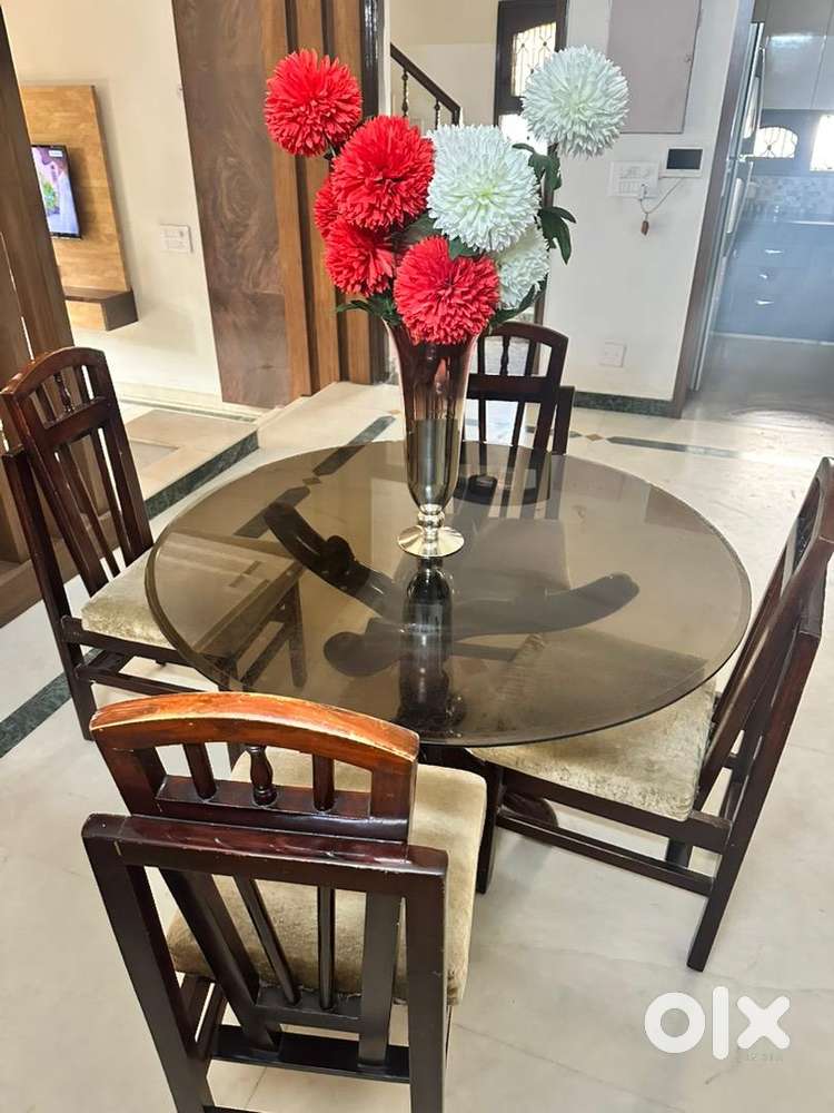 Olx round dining table store