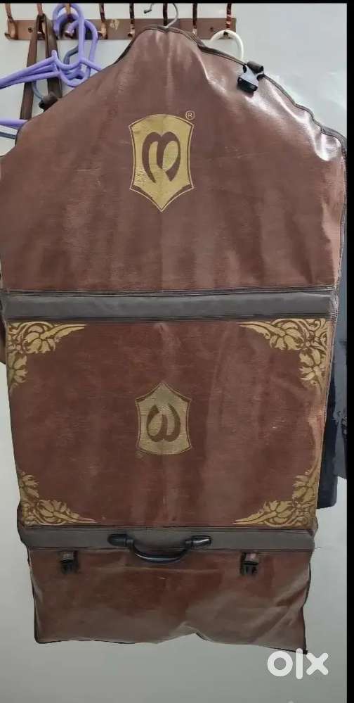 Manyavar heavy look sherwani for groom..jari work .. Only use once.. l ...