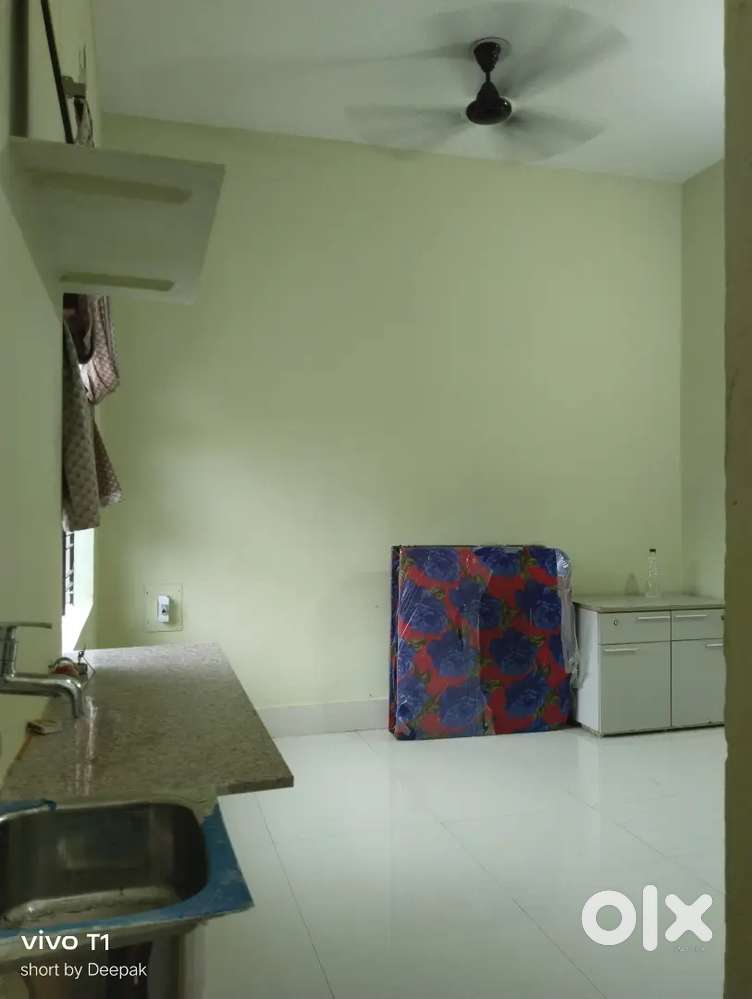 Single room with attached toilet - For Rent: Houses & Apartments ...