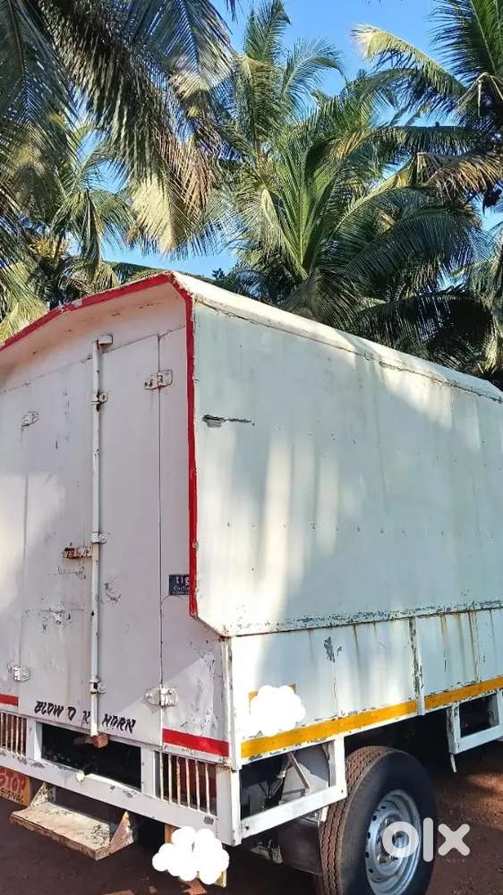 207 Pack body for sell - Spare Parts in Acron Eugenia Evergreens, Moira ...