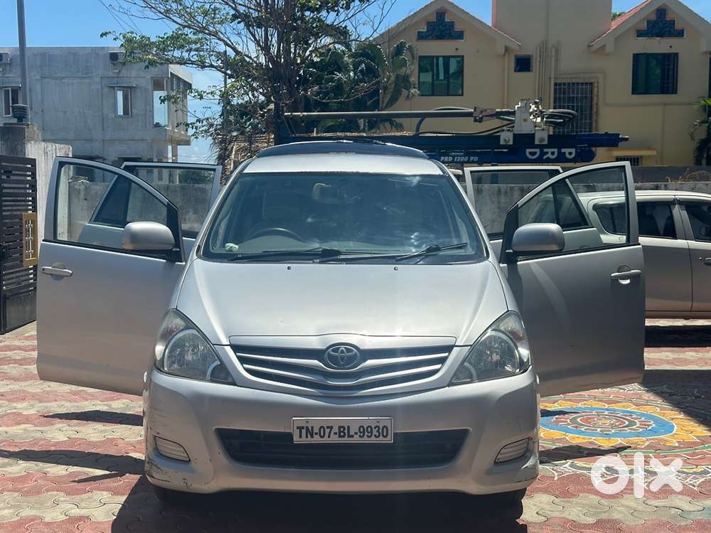 Toyota Innova 2014 Diesel Good Condition - Cars - 1810812810