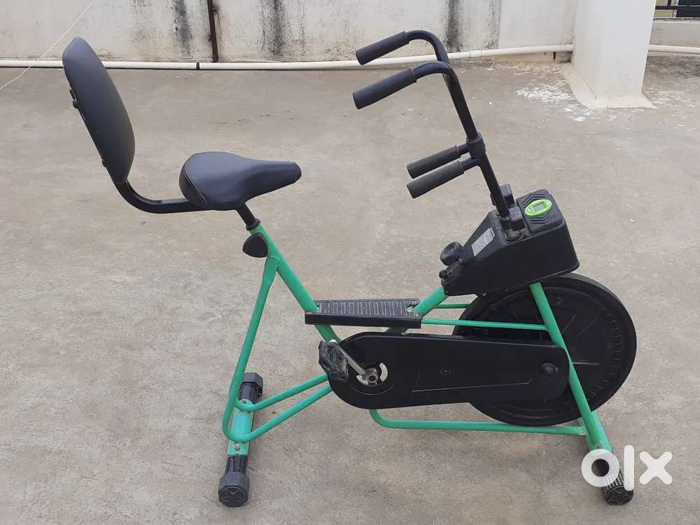 Exercise cycle - Gym & Fitness - 1793986950