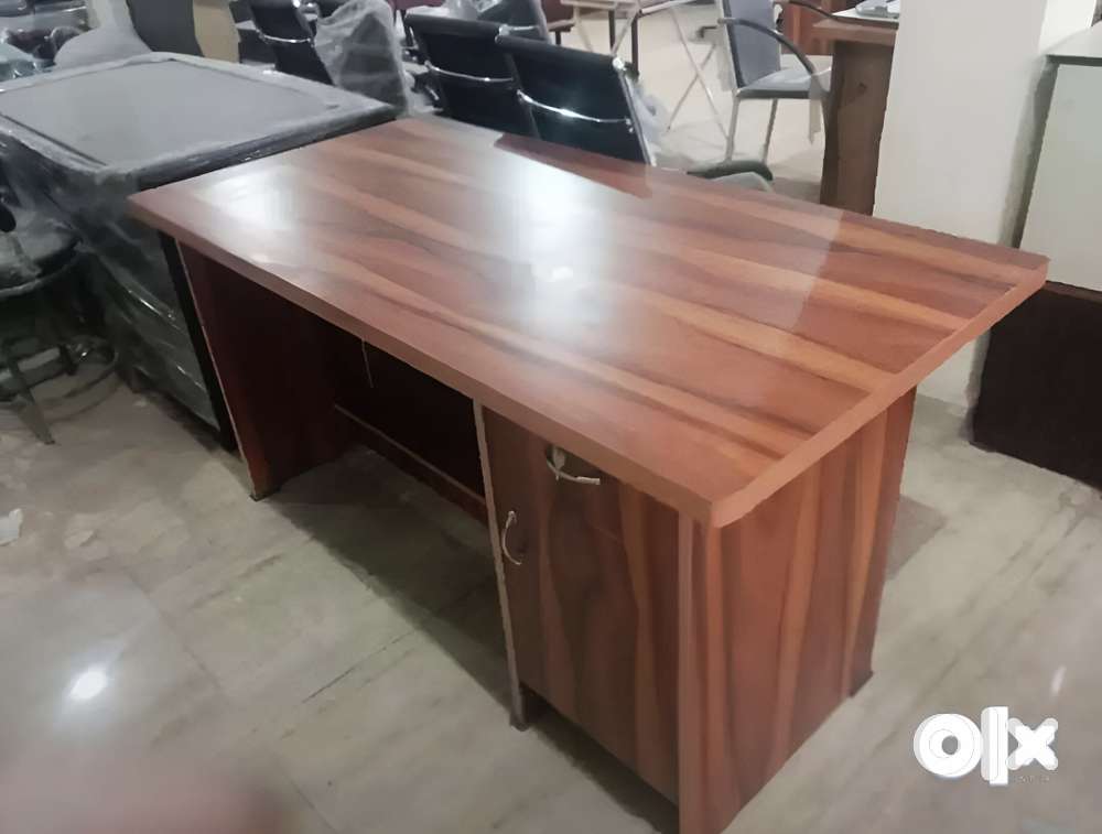 Fresh New Big Size ( 5 x 2.5 ft) Wooden Office Table/ Study/ Counter ...