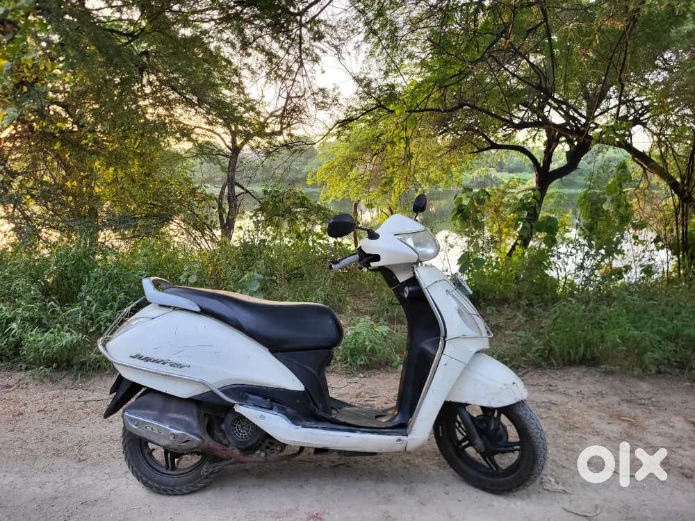 Tvs white color scooty urgent sale - Scooters - 1819999651