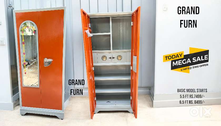5.5 feet almirah store
