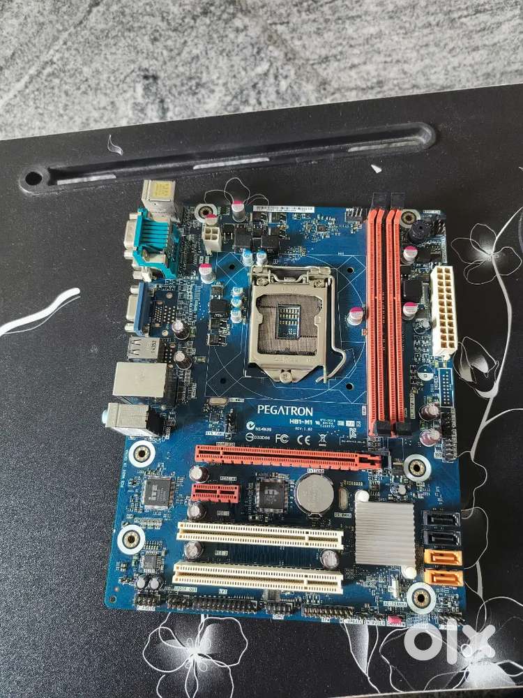 Computer motherboard The Pegatron H81-M1 H81 Socket 1150.. having 4 ...