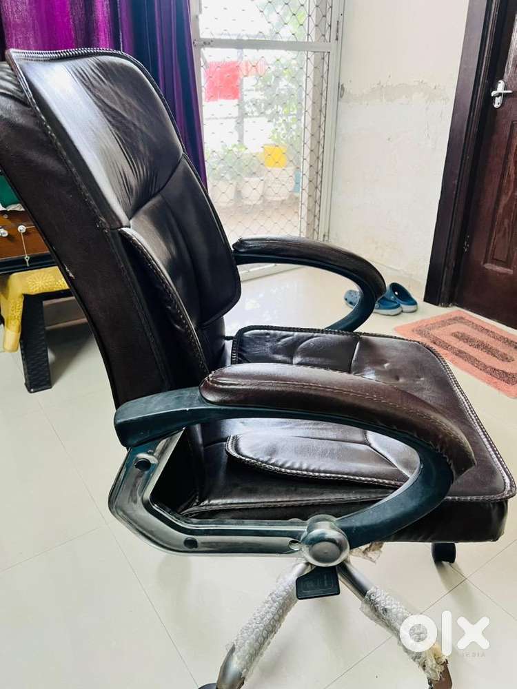 Olx old office chair store