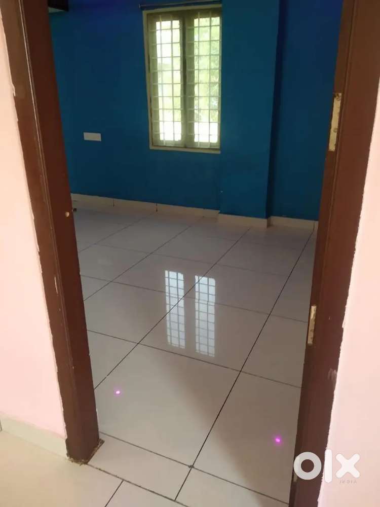 Spacious single room& kitchen for rent ideal for bachelors only 6000 ...