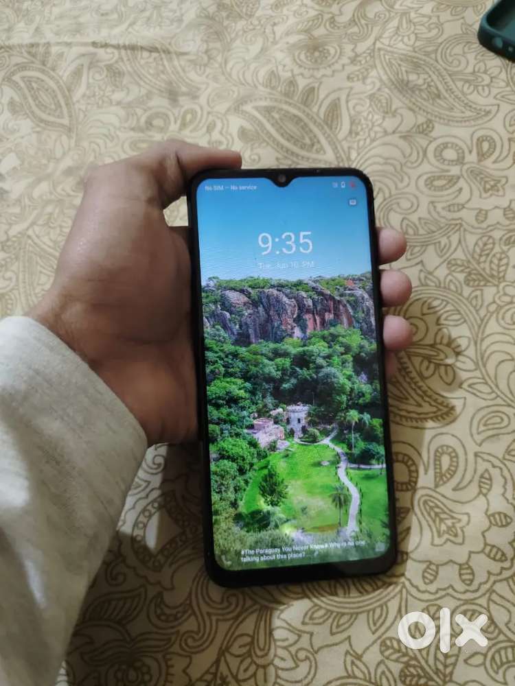 A GOOD CONDITION PHONE USING RUNNING PHONE SOLDING CAUSE OF MONEY ...