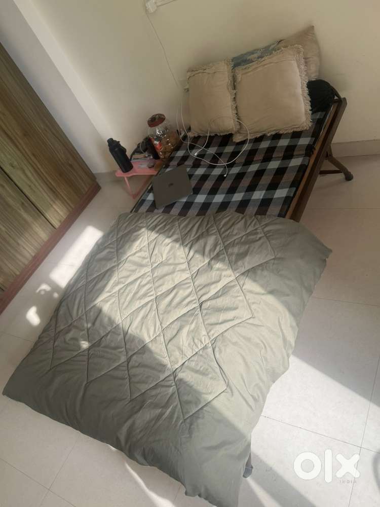 Single Bed with folding legs - Beds & Wardrobes - 1802341269