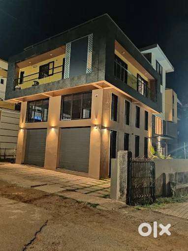 DOUBLE HEIGHT SHOP IDEAL FOR DISTRIBUTORS - For Rent: Shops & Offices ...