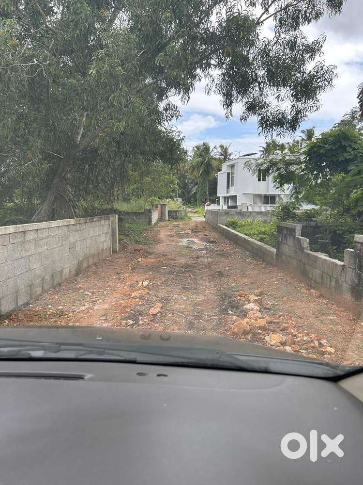 FOR SALE RESIDENTIAL 8 CENT PLOT AT ULLOOR AKKULAM ROAD, TRIVANDRUM ...