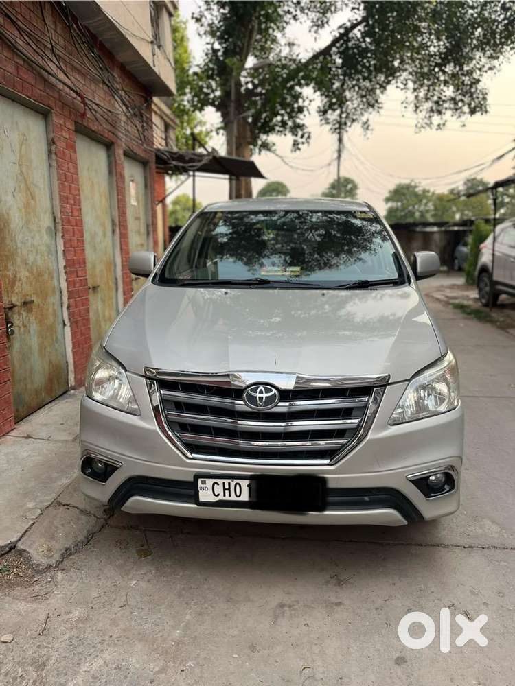 Toyota Innova 2012 Diesel 156000 Km Driven - Cars - 1782886459