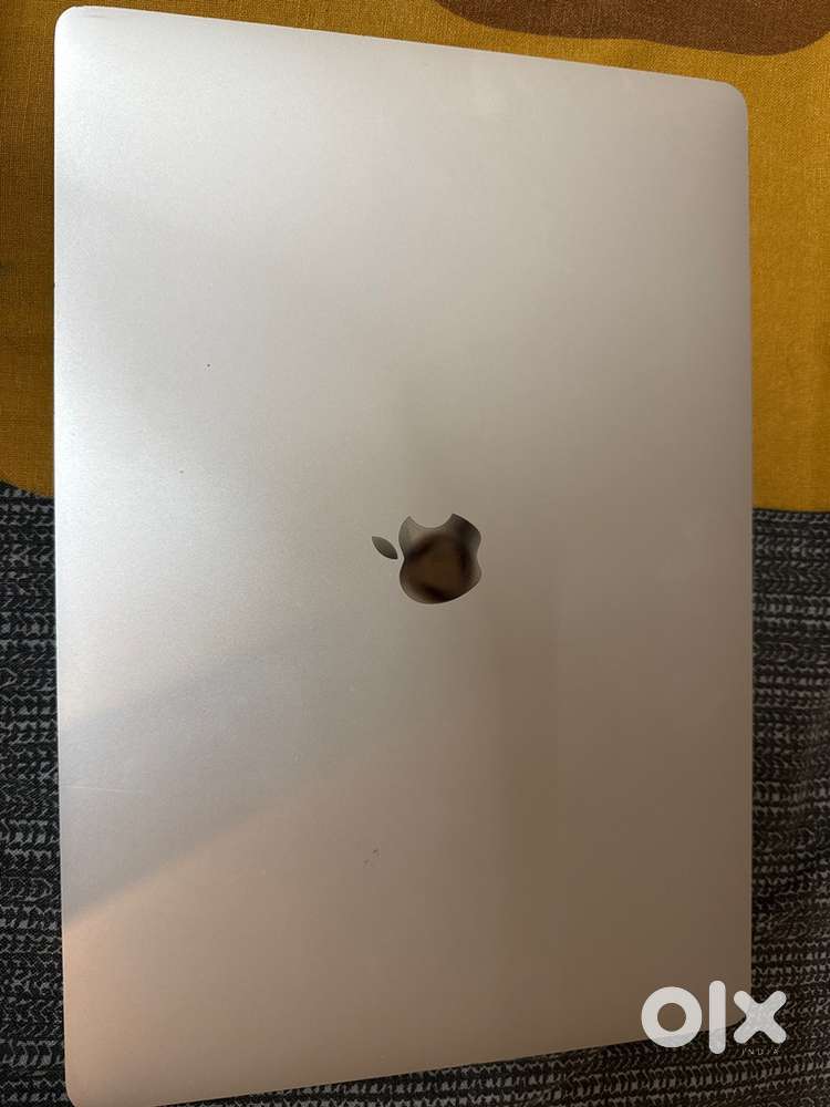 MacBook Pro 16inch 2019 16gb ram 512gb storage silver color - Computers ...