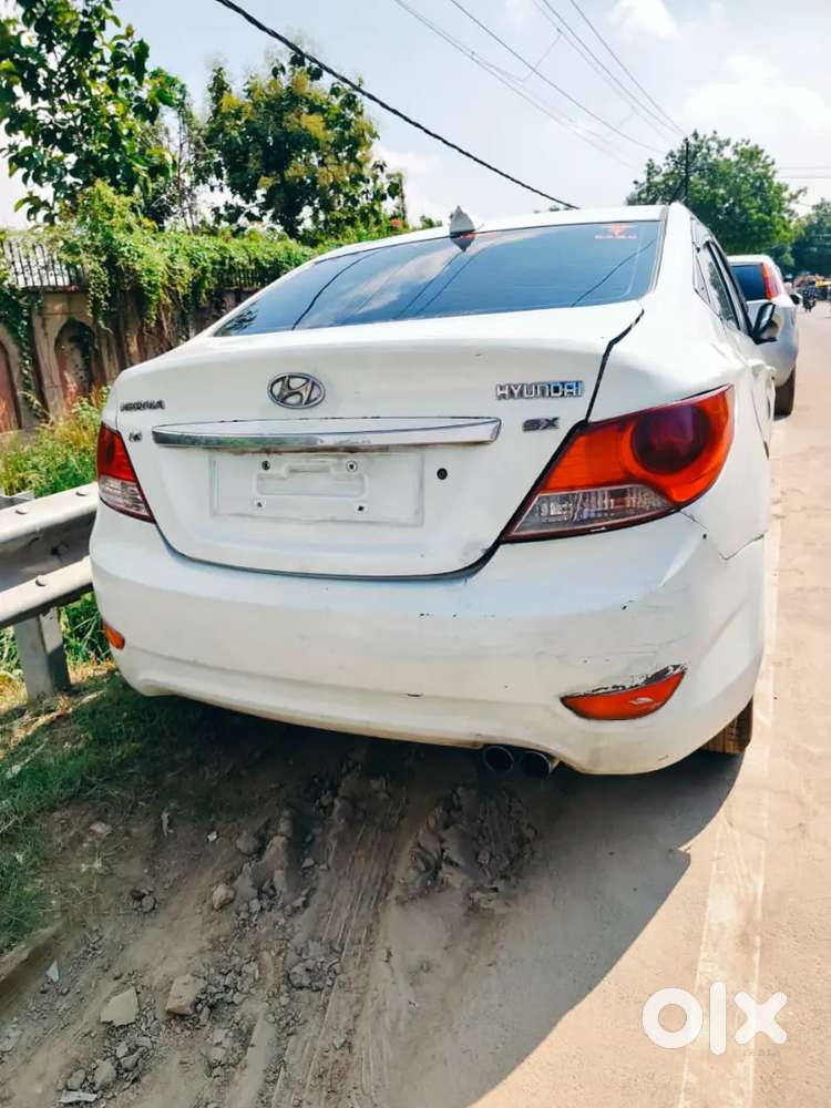 Hyundai Fluidic Verna 2012 Diesel 90000 Km Driven - Cars - 1814661562