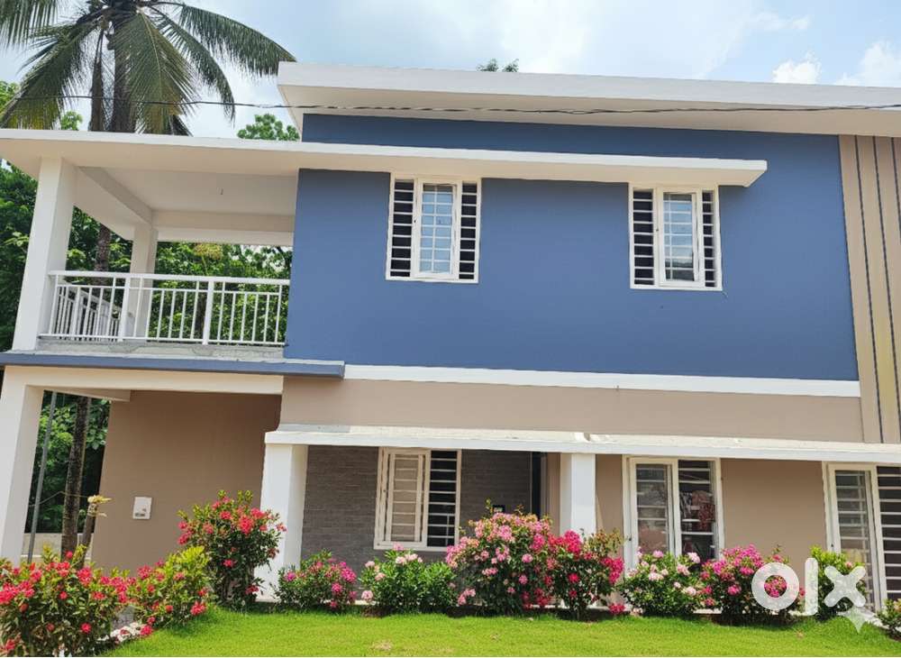 Just 5 mins to Swaraj Round - 4bhk/8 cent land/ Villas for sale - For ...