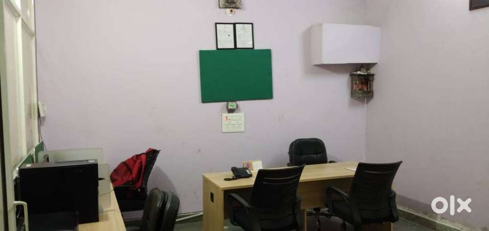 OFFICE ON BEST LOCATION IN GURGAON - For Rent: Shops & Offices - 1804253101