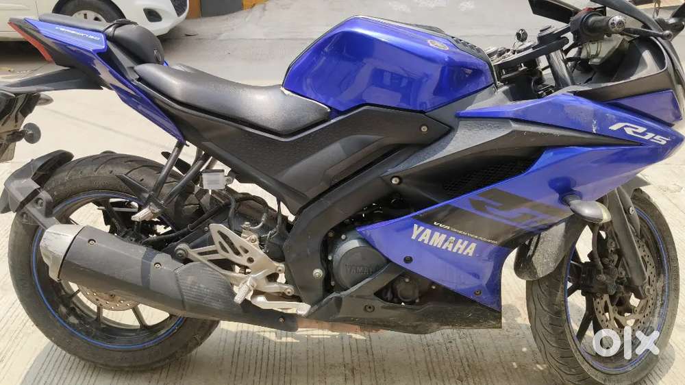 R15 V3 Petrol Variant - Motorcycles - 1808386779