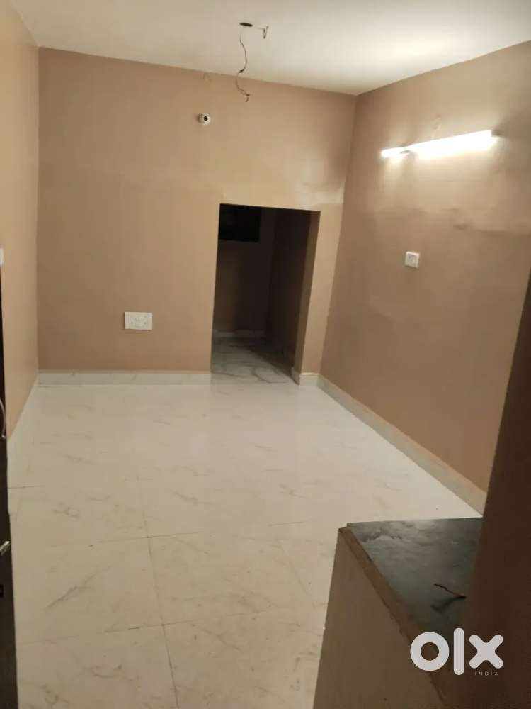 Single room rent for bachelors - For Rent: Houses & Apartments - 1796955534