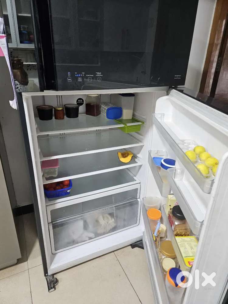 600 Liters Mirror Finish Hitachi Double Door Fridge. - Fridges - 1810252190