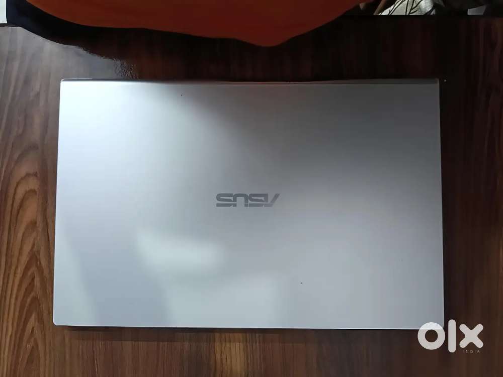 Asus laptop with very very good condition. No dent and no scratch ...