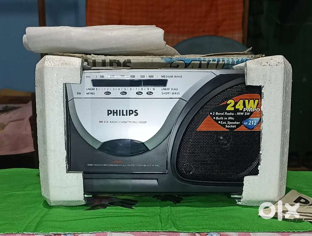 Philips tape recorder, cassette player. Walkman brand new condition ...