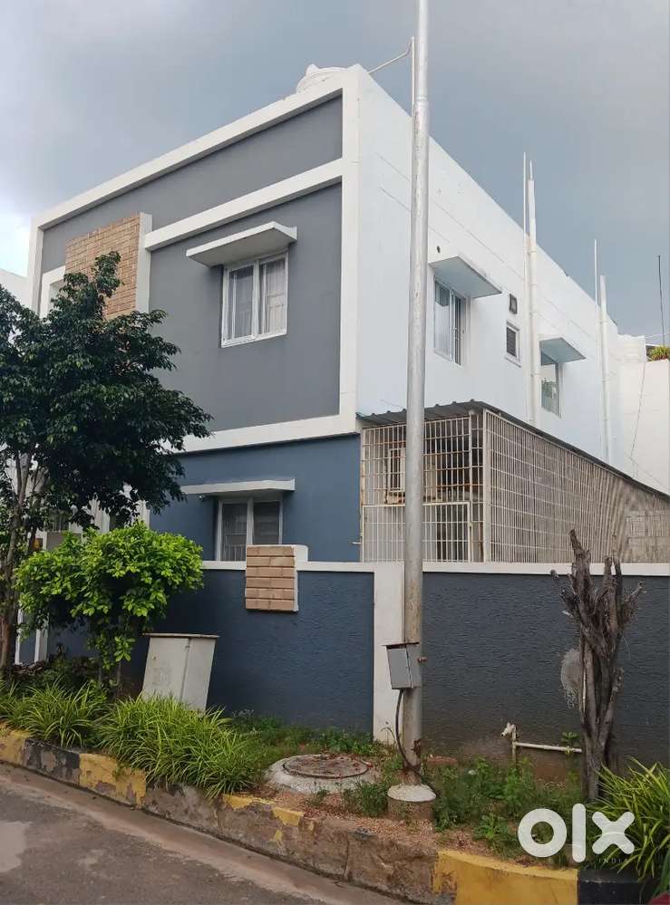 Villa - 1.8 Crore - For Sale: Houses & Apartments - 1809781756