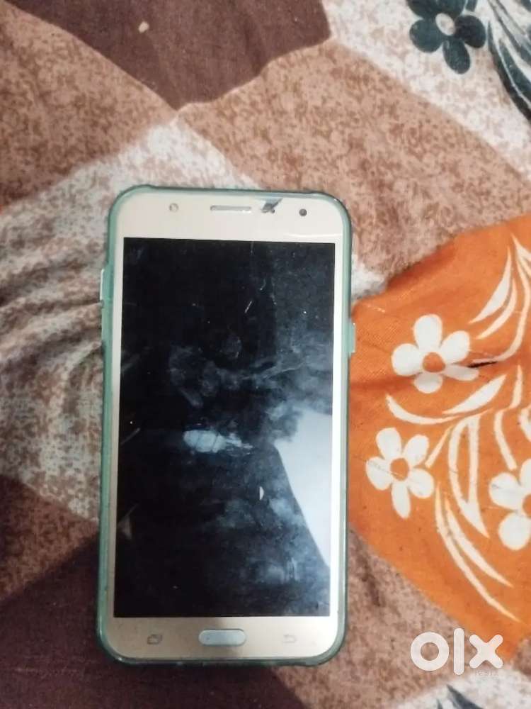 Samsung j7 - Mobile Phones - 1796575479