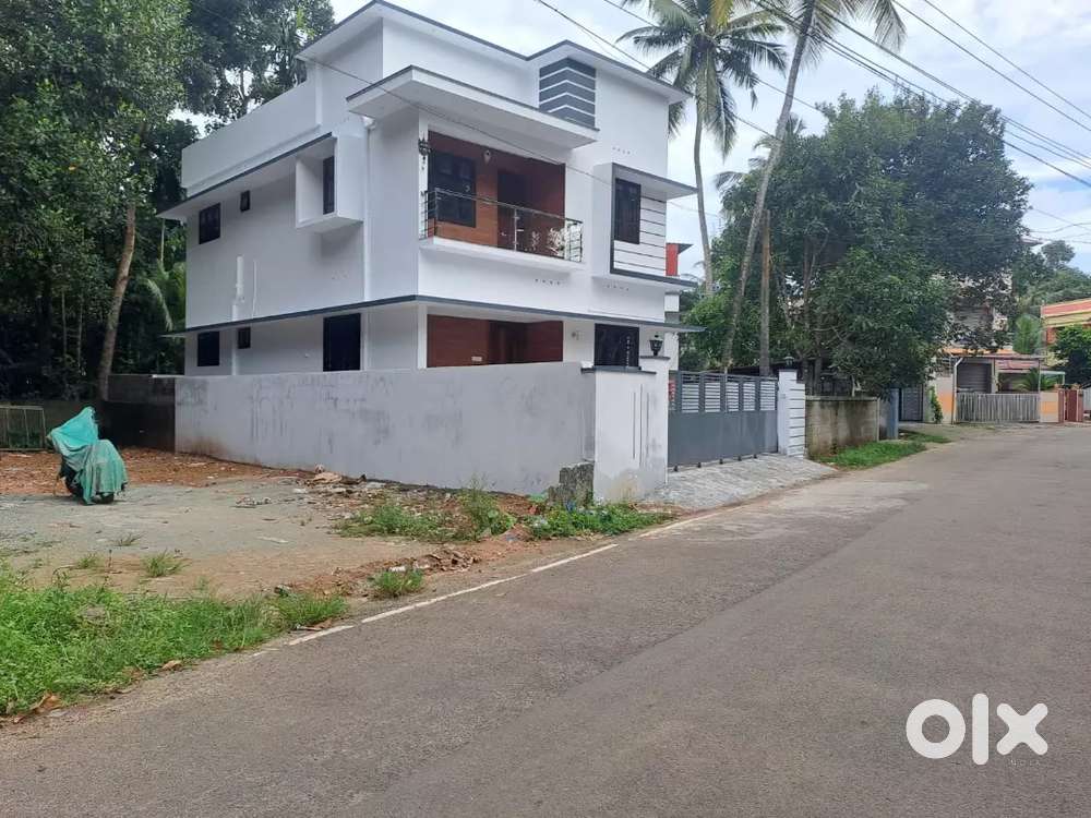 4BHK main road house negotiable.. newly construfed 4.5 cent - For Sale ...