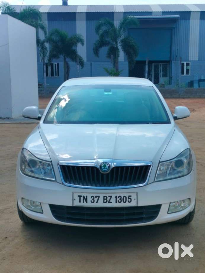Skoda Laura Elegance 2.0 TDI CR MT, 2012, Diesel - Cars - 1829608520