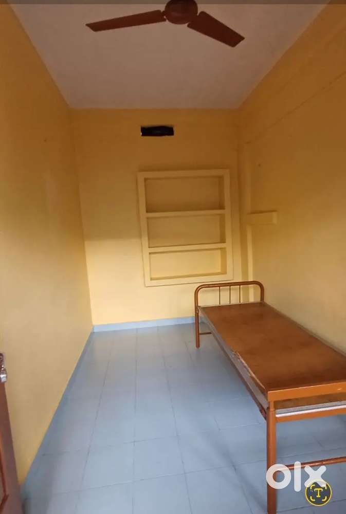 Single room attached bathroom aluva company pady - For Rent: Houses ...