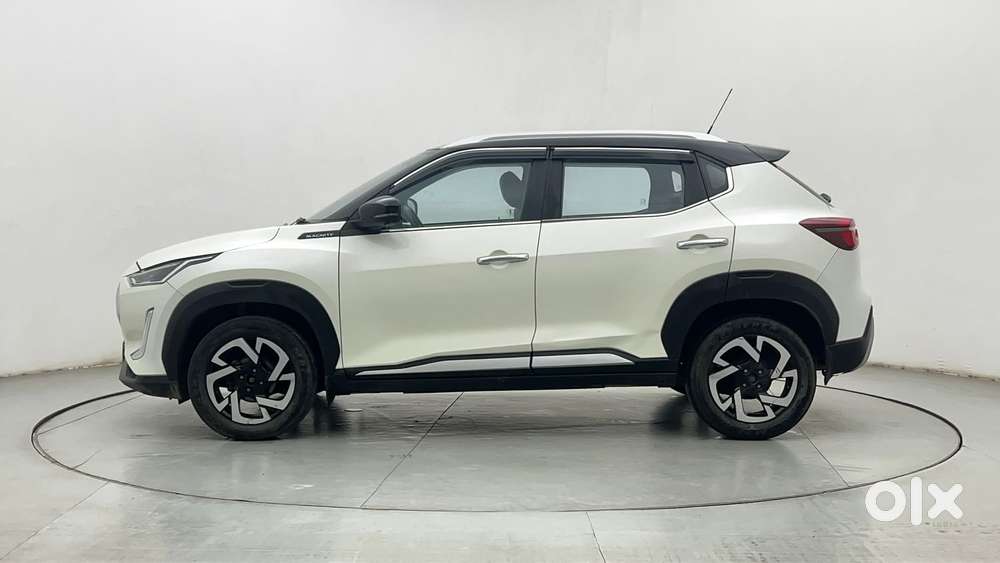 Nissan Magnite 1.0 XV Premium Turbo CVT (O) Dual Tone, 2021, Petrol ...