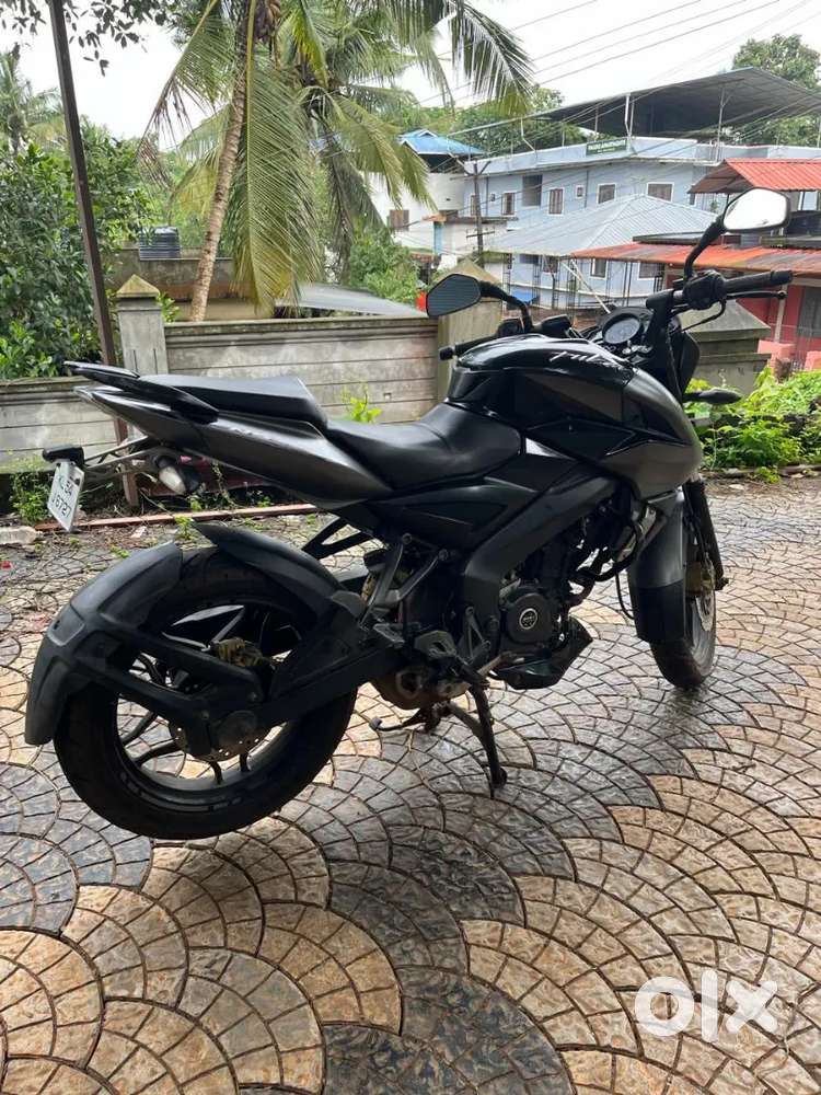 Good condition NS200 (2017 SEPT MODEL ) - Motorcycles - 1819681598
