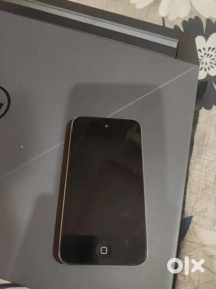 IPod touch 4th generation (32gb) - Mobile Phones - 1813038634