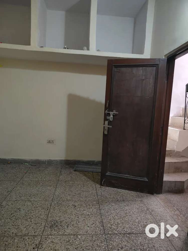 Room For Rent - Rent Houses, Apartments and Flats in India | OLX