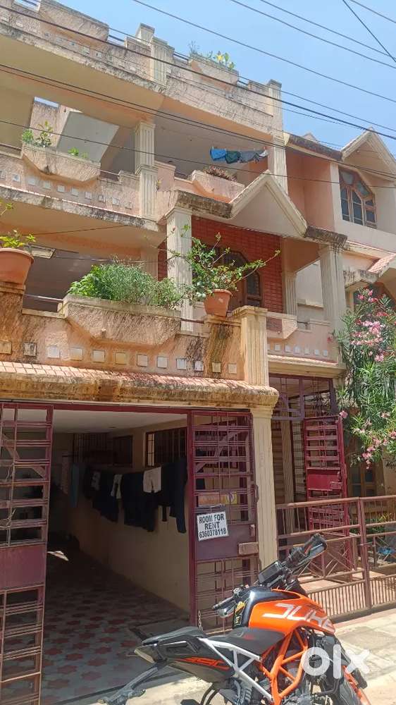 Rooms For Rent Only for BACHELOR'S- - For Rent: Houses & Apartments ...